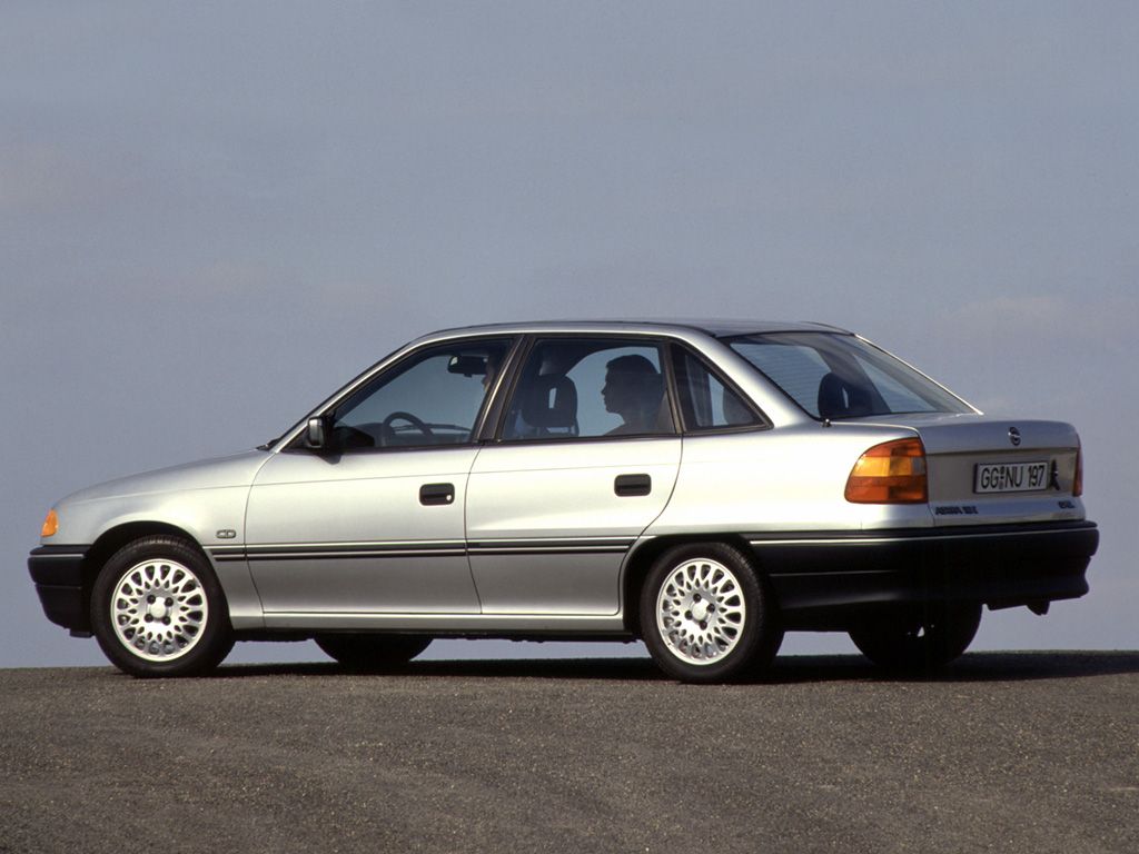 Opel Astra F 1.6i (71 Hp) Automatic